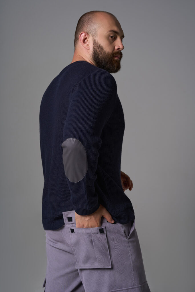 Bari men's sweatshirt sewing pattern + video tutorial - Fabrico